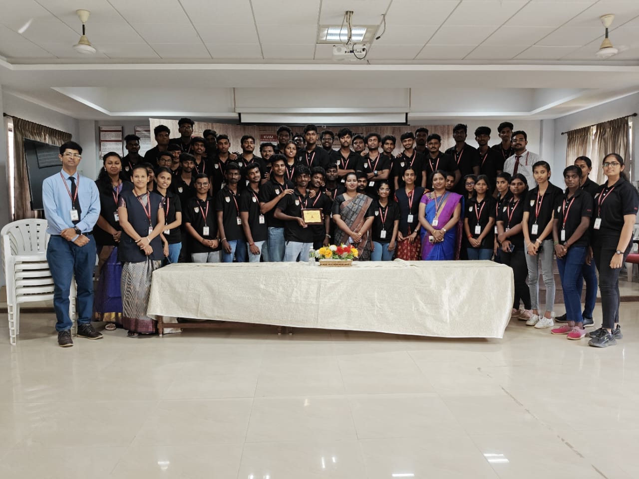 KV Institute conducted Guest Lecture on Managing Virtual Teams | KV Institute of Management and ...